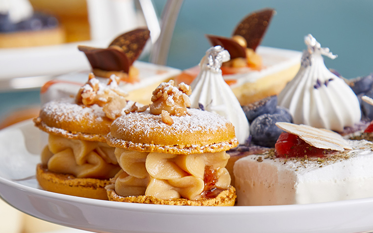 Sky Tea in the Panorama Lounge Bar, InterContinental Sydney - High Tea ...