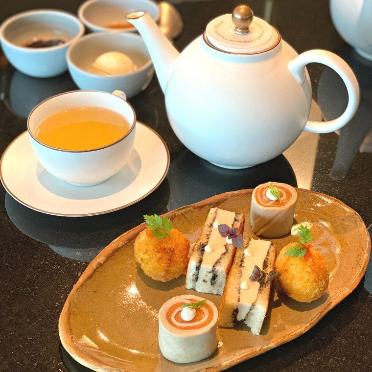 High Tea at Mo Bar, Mandarin Oriental Singapore - High Tea Society
